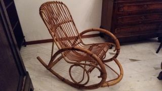 sedia a dondolo in bambù