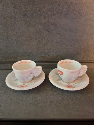 Due tazzine da caffè di Thun