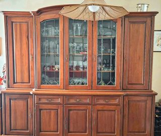 Credenza Stile Classico Noce - Sei Sedie