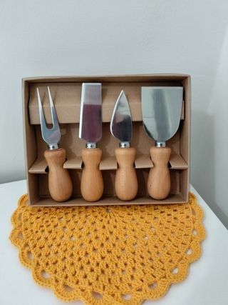 Set coltelli per formaggi