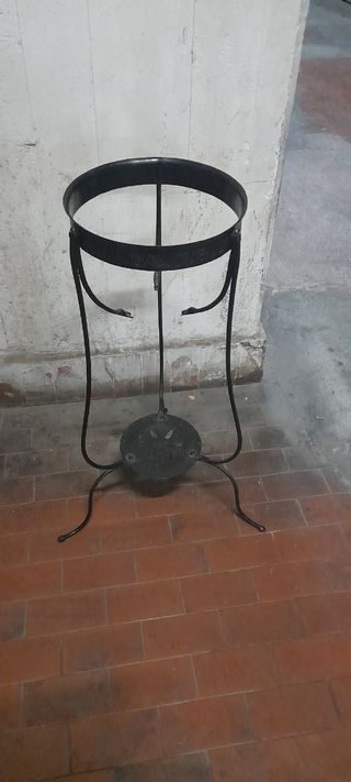 porta vaso ferro battuto