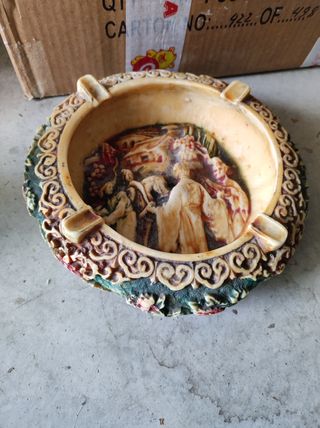 Posacenere in resina intagliato asiatico vintage