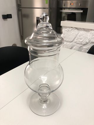 Vaso con coperchio