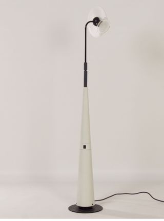 Lampada da terra Modello Club 1195 disegnata da Gi