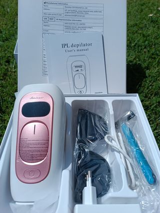 Epilatore a luce pulsata laser peli  uomo e donna.