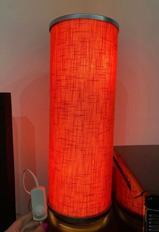 Lampada in tessuto arancione con dimmer