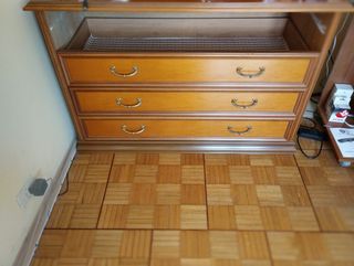 comò con 4 cassetti e specchio