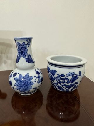 Vaso e portacandela in porcellana bianca e blu