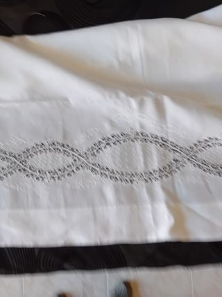 lenzuolo puro lino con decorazione in Cantù