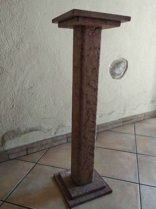 Colonna marmo rosso Verona anticato bocciardato