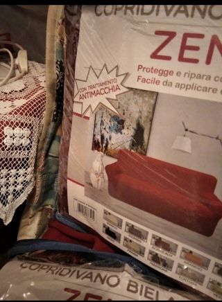 copridivano nuovo 2 posti bi elastico rosso