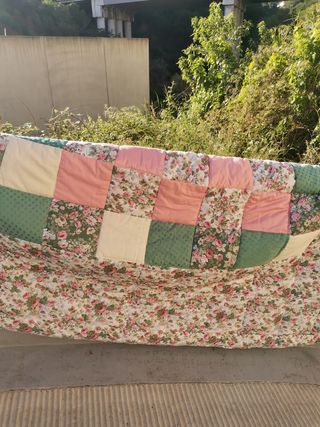 Trapunta singola in cotone. Due disponibili