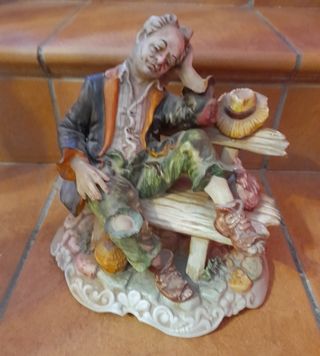 Bomboniera/statua di porcellana di Capodimonte