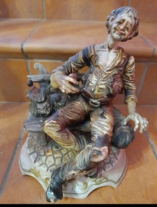 bomboniera/statua in porcellana di Capodimonte