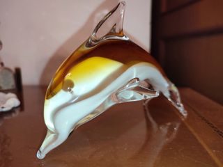 Delfino in vetro