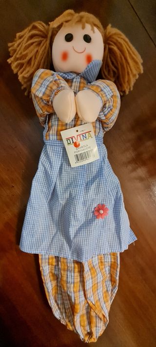 Bambolina portadacchetti da appendere Divina