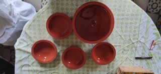 pentola in terracotta più 4 ciotole