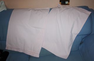 2 federe cotone rosa con orlo a giorno