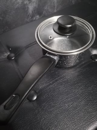 pentolino con coperchio
