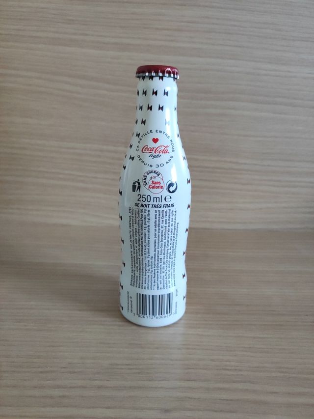 Botella Aluminio Coca-Cola Marc Jacobs de segunda mano por 15 EUR en ... Botella Aluminio Coca-Cola Marc Jacobs de segunda mano por 15 EUR en ...