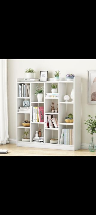 libreria in legno bianca