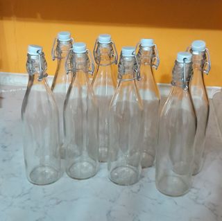 8 bottiglie di vetro da 0,5 cl