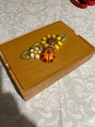 Carte da gioco con scatola in legno thun
