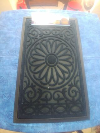 tappeti zerbino blu con disegni in risalto