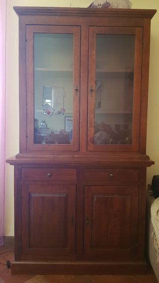 Mobile vetrina in legno