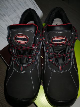 Scarpe antinfortunistiche Sheltech