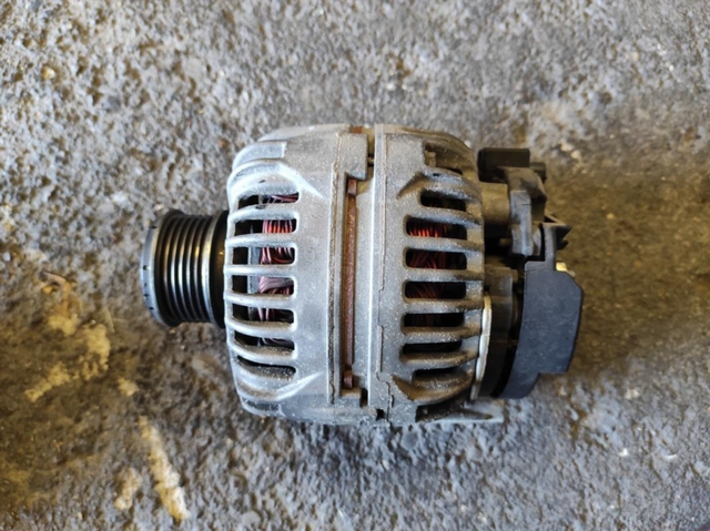 Alternador 06f903023j Audi A4 B7 8e 2004 2008 De Segunda Mano Por