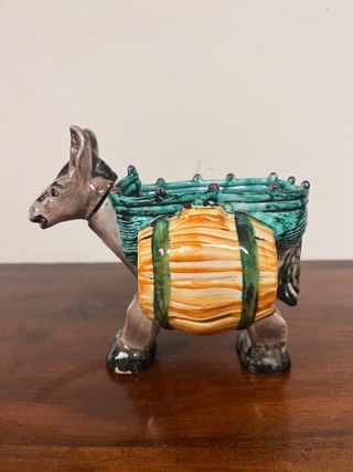 Scultura asinello in ceramica di Pucci Umbertide.