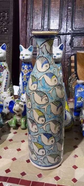 Vaso in ceramica decorato a mano