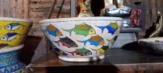 Vaso in ceramica decorato a mano