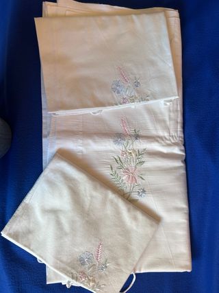 Completo di lenzuola di cotone