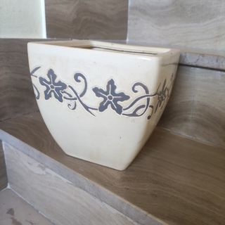 Portavaso in ceramica