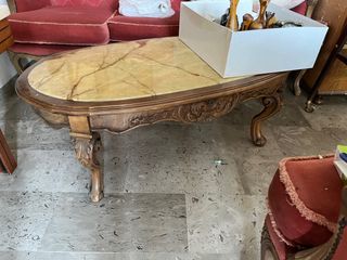 Tavolino con ripiano in onice