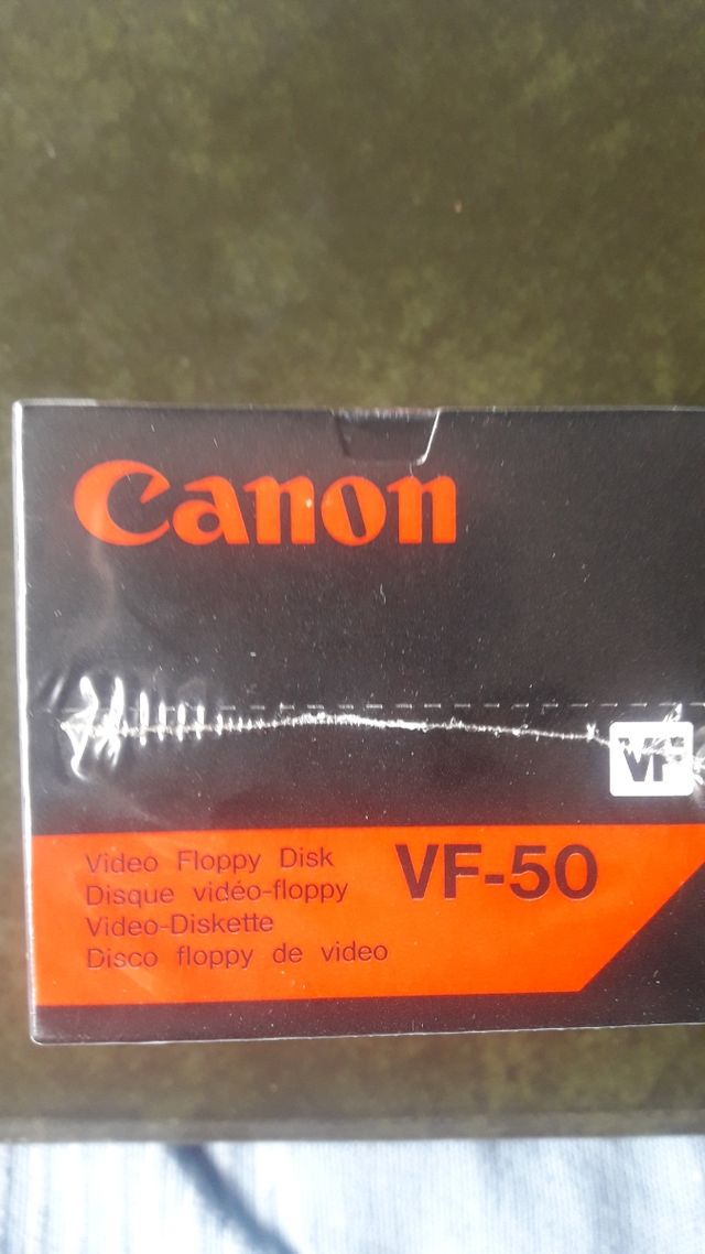 Caja Canon VF 50 de segunda mano por 20 EUR en Madrid en WALLAPOP
