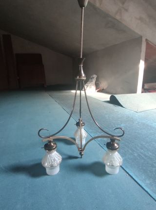 Lampadario vintage in ottone con campane in vetro