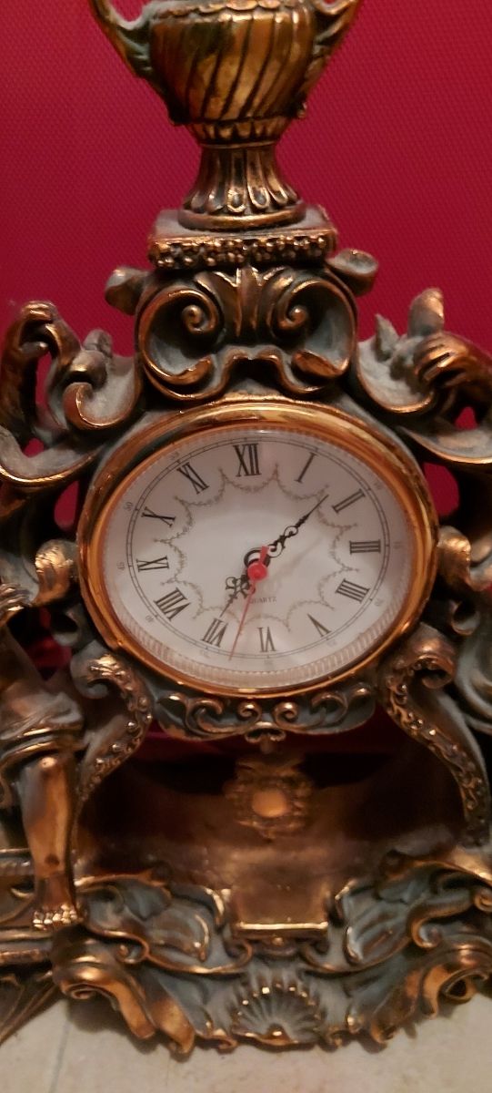 reloj con pendulo de segunda mano por 29 EUR en Oviedo en WALLAPOP