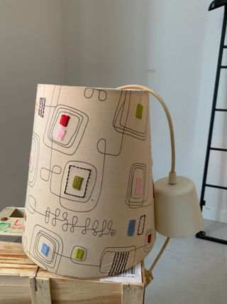 Lampadario Ikea con inserti colorati in stoffa