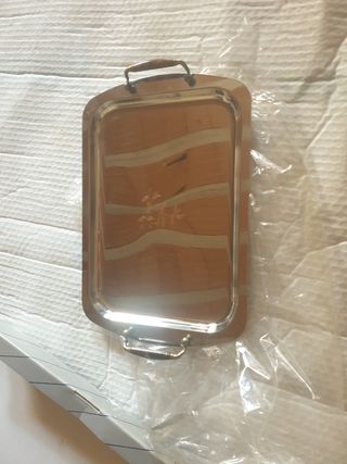 vassoi e ciotole in acciaio  prezzo cadauno