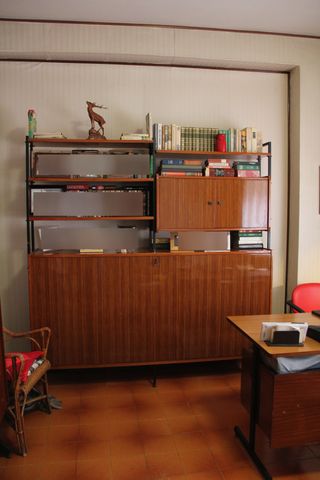 libreria "svedese" con letto singolo a scomparsa