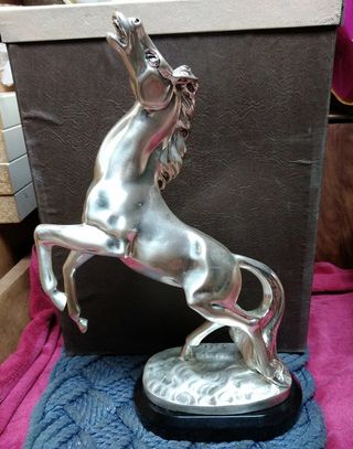Grande Cavallo Rampante Statua  colore Argento