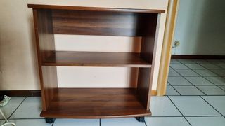 mobile legno con ruote