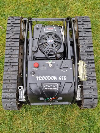 robot taglia erba