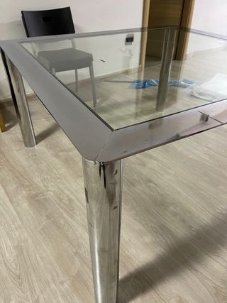 Tavolo salotto quadrato vetro acciaio