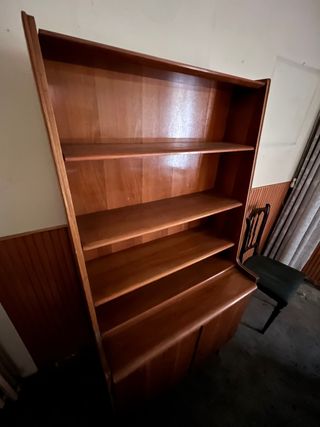 Mobile libreria con ante in legno