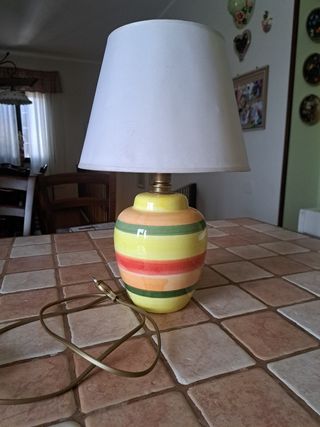 Lampada in ceramica colorata