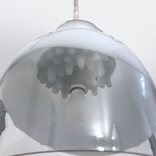 Lampadario in vetro lavorato